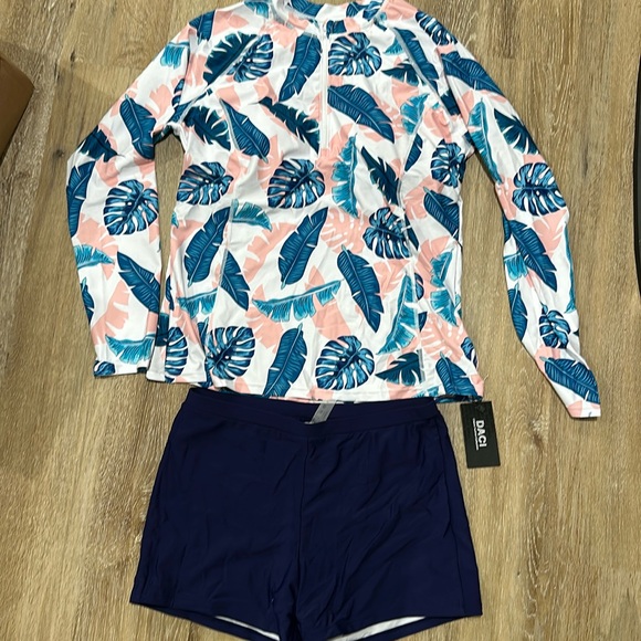 daci | Swim | Nwt Large Daci Womens 2 Piece Rash Guard Bathing Suit Has ...